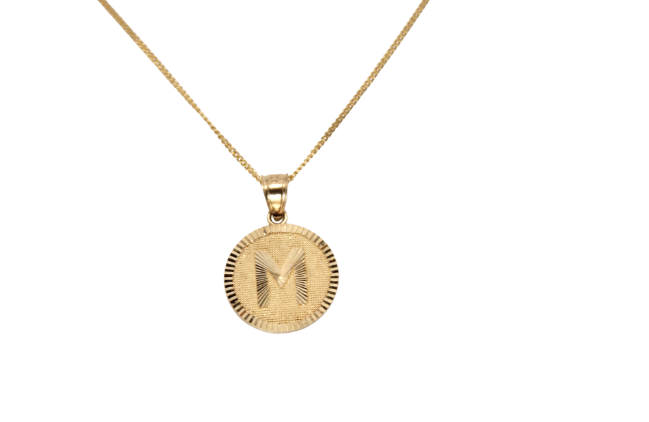 Fluted Coin Initial Pendant – Manthe Schwarz Jewelry